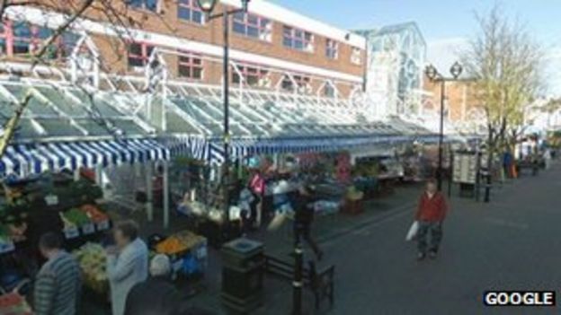 Worcester's Angel Place market £341,000 revamp unveiled - BBC News