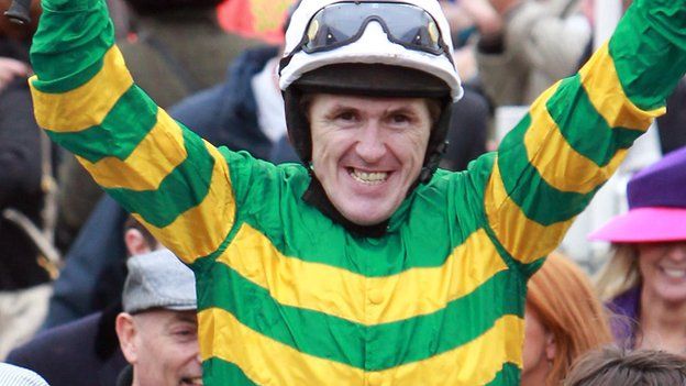 AP McCoy: Tributes flow in after his 4,000th winner - BBC Sport
