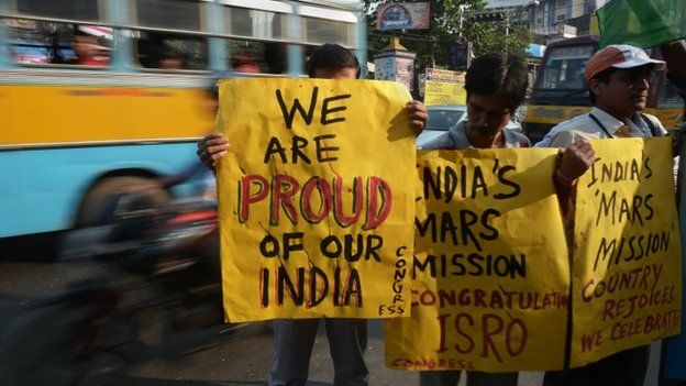 Indian media praise 'historic' Mars mission - BBC News