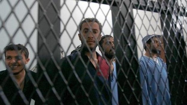 Yemen opens trial over Hadi 'assassination plot' - BBC News