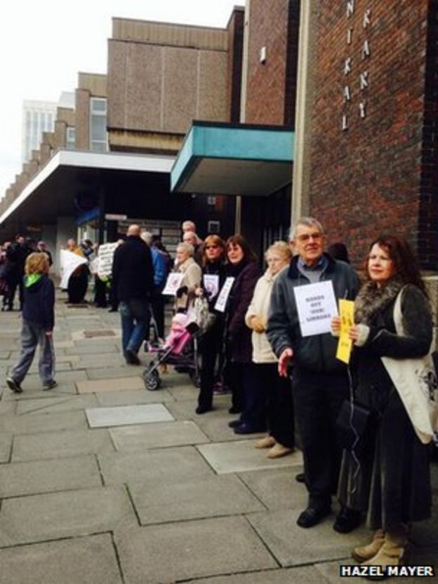 Barnsley library protest outside threatened building - BBC News