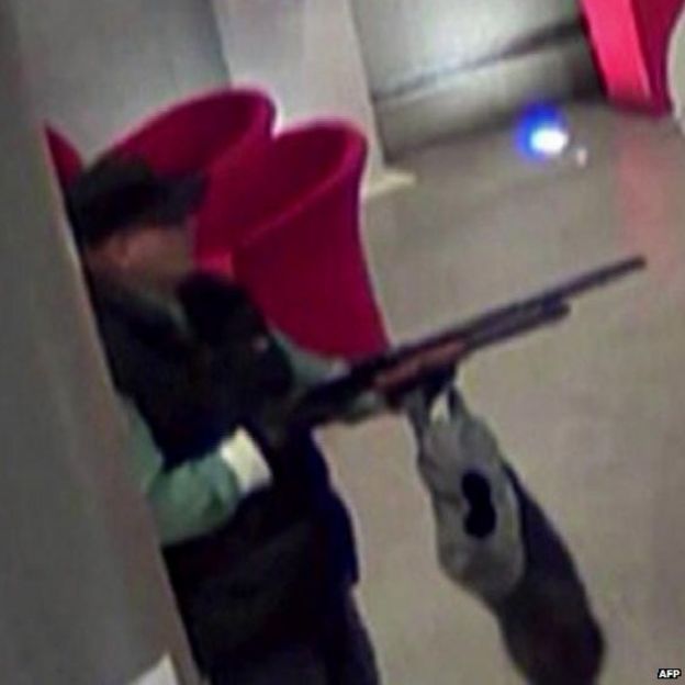 In pictures: Paris gun suspect - BBC News