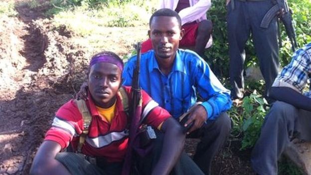 Under fire on a dangerous Somali road - BBC News
