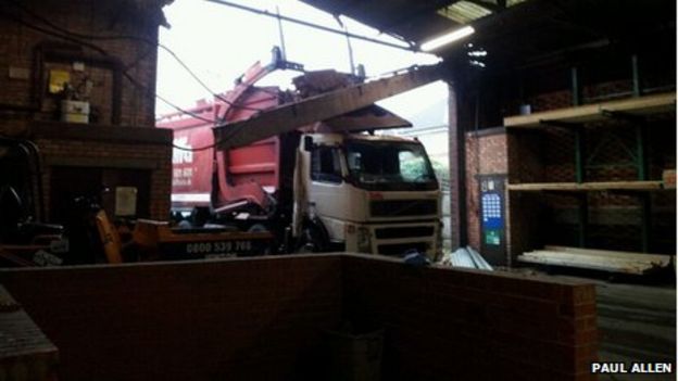 Watford Jewson warehouse crash lorry 'holding up roof' - BBC News