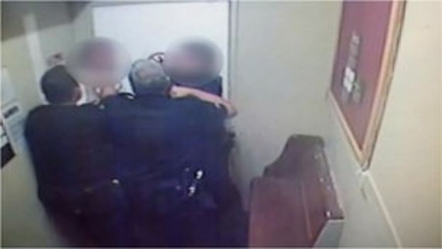 Kent Police officers suspended over 'assault' - BBC News