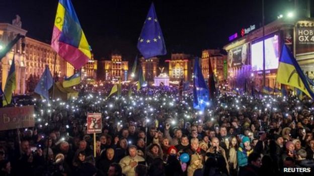 Ukraine Protests After Yanukovych Eu Deal Rejection Bbc News