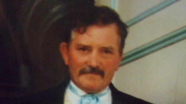 Neil Roberts murder trial: Jury sent out - BBC News