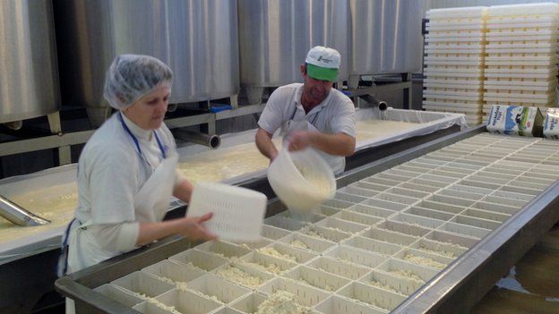 Feta cheese row sours EU-Canada trade deal - BBC News