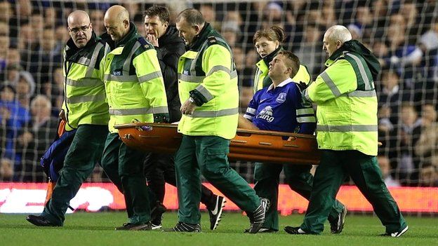 Gerard Deulofeu: Everton forward suffers hamstring injury - BBC Sport