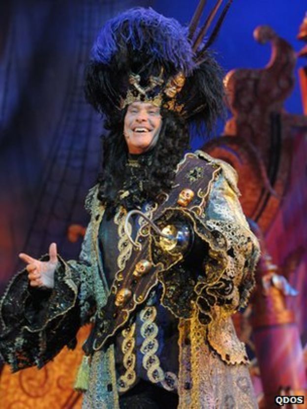The great British pantomime is still packing in the crowds - BBC News