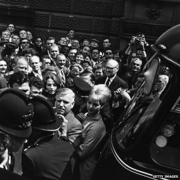 Will theatre fans warm to Stephen Ward the musical? - BBC News