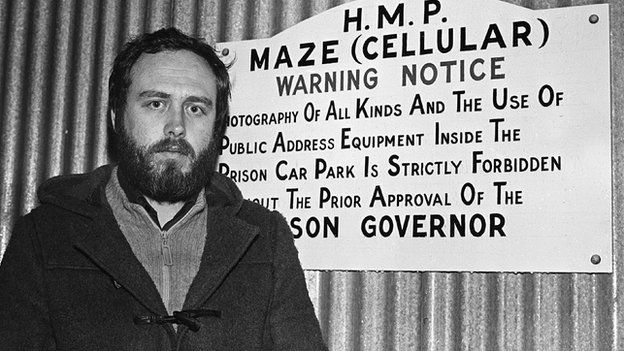 NI state papers: Sinn Féin problems at press conferences - BBC News