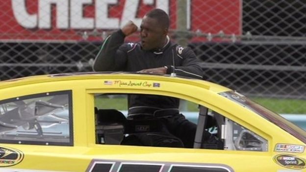 Idris Elba to take part in Circuit of Ireland Rally - BBC News