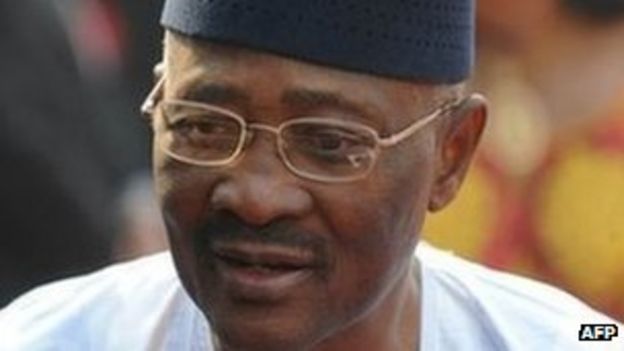Mali ex-president Amadou Toure in high treason probe - BBC News