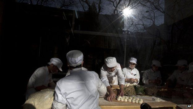 What it means when President Xi buys his bun and eats it too - BBC News