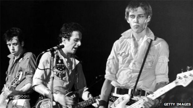 Top 10 pop picks as TOTP turns 50 - BBC News