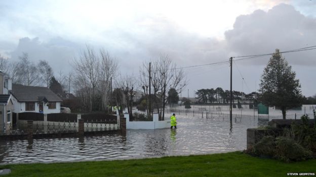 In Pictures: Flooding in Wales - BBC News