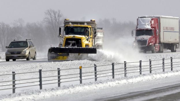 Record breaking freezing temperatures grip US - BBC Newsround