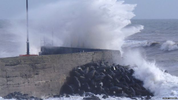 In pictures... New year storms batter Northern Ireland's coast - BBC News