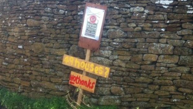 Mendip District Council hands back £500,000 to developer - BBC News