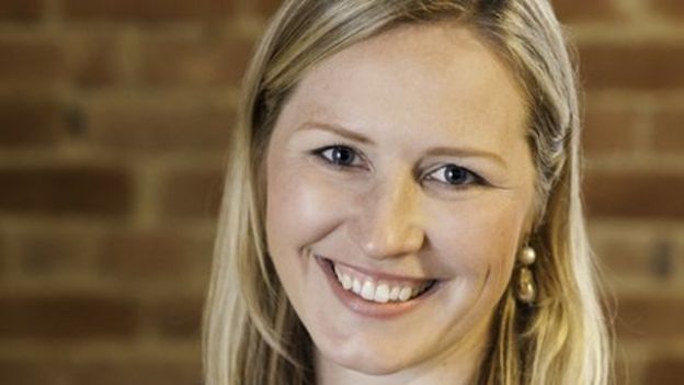 The crowdfunding boss inspired by her parents' struggles - BBC News