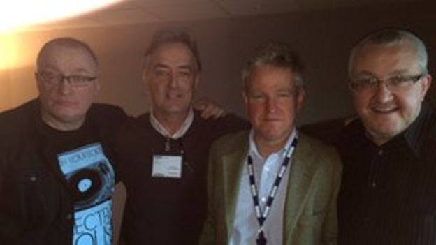 Former football star Ian Redford found dead in woods - BBC News