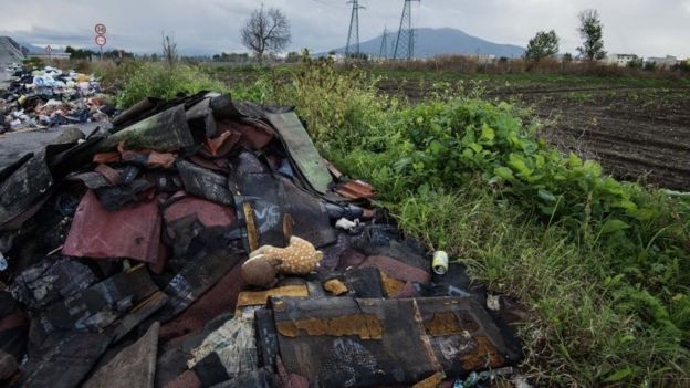 'McMafia' crime gangs targeted over illegal waste disposal - BBC News