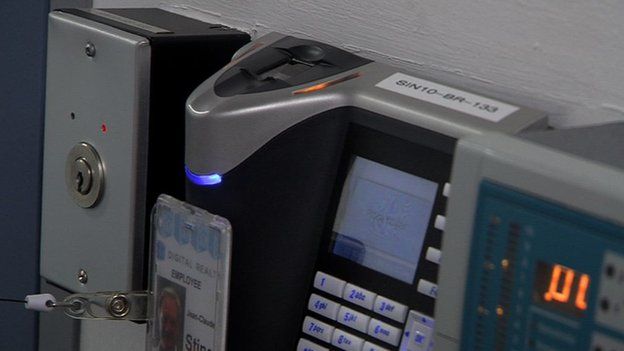 Inside a custom-built data centre - BBC News