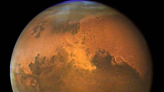 Opportunity rover clocks 10 years on Mars - BBC News