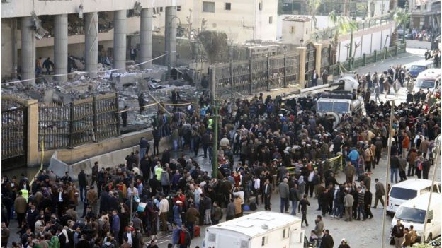 In pictures: Cairo explosions - BBC News