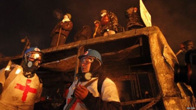 In pictures: Ukraine protests - BBC News