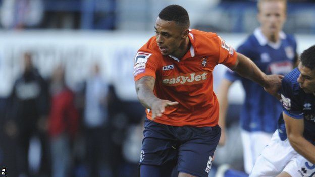 Luton Town 3-0 Nuneaton Town - BBC Sport