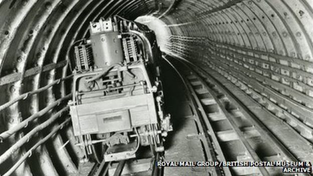 Mail Rail: What is it like on the 'secret' Tube? - BBC News