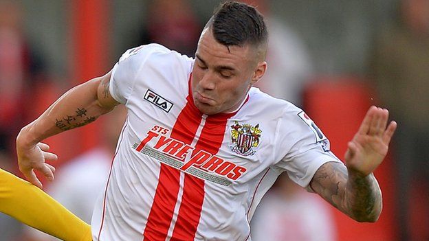James Dunne joins St Johnstone on loan from Stevenage - BBC Sport