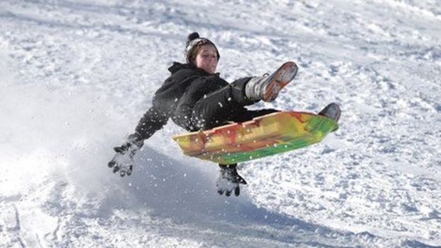 No escape as 'snow day' becomes 'e-learning day' - BBC News