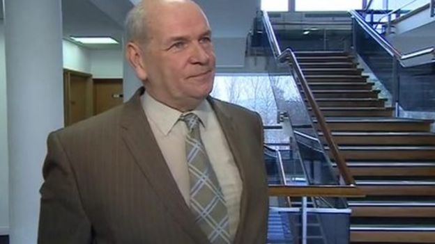 East Sussex job cuts and 1.95% council tax rise recommended - BBC News