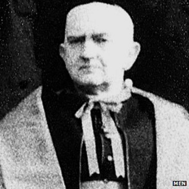 Lawyers seek US-style damages for abuse at public schools - BBC News