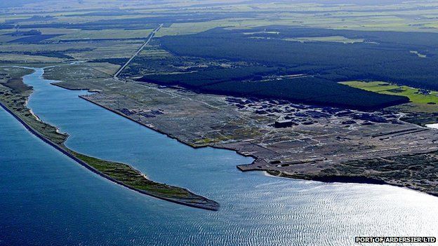 Plan to reopen yard at Ardersier progressing - BBC News