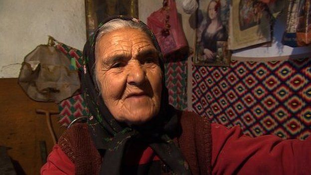 Long wait for Syrian refugees in Bulgaria - BBC News