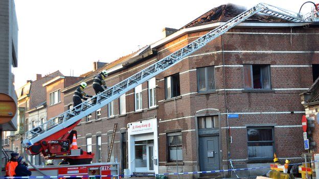 Two Irish women die in Belgian fire - BBC News