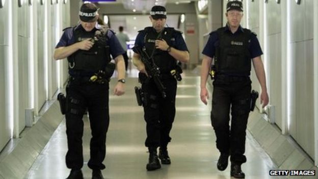East Midlands police forces to merge services across region - BBC News