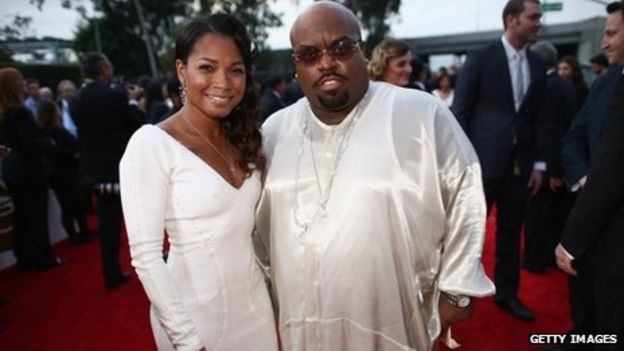 Singer denies slipping ecstasy into woman's drink in LA - BBC News