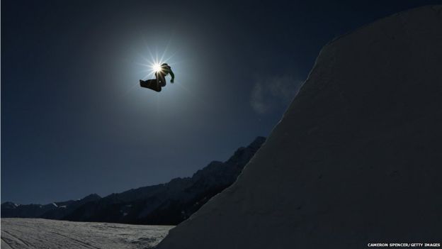 Day in pictures: 4 February 2014 - BBC News