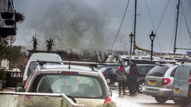Channel Islands hit by storm force winds - BBC News