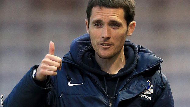 Everton Ladies sign Megan Walsh & Gabrielle George - BBC Sport