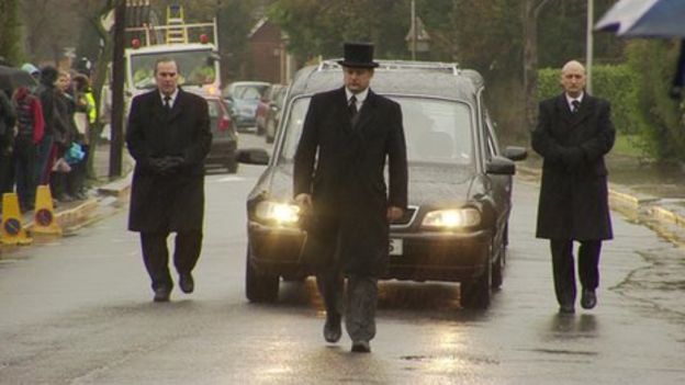 Daniel Spargo-Mabbs death: Funeral takes place - BBC News