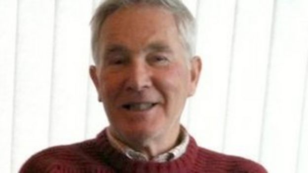 Cyclist killed in Edinburgh road crash named as George Fairley - BBC News