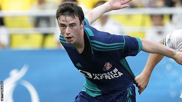 Craig Lynch: Rochdale sign ex-Sunderland striker - BBC Sport