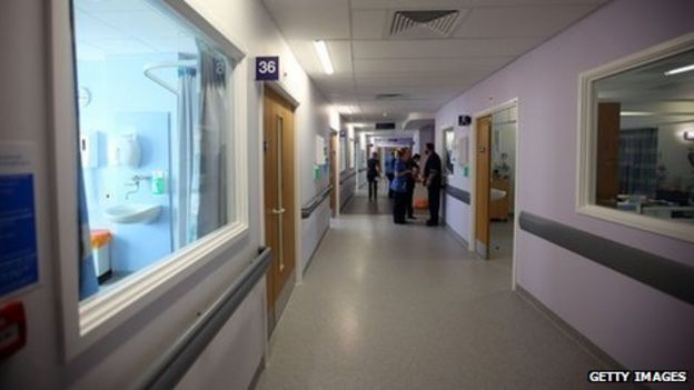 Rise in children treated on adult mental health wards - BBC News