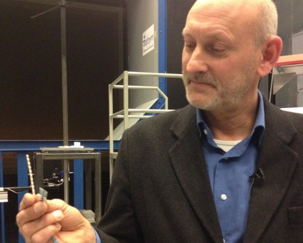 Why the Dutch speed skaters beat the world at Sochi - BBC News